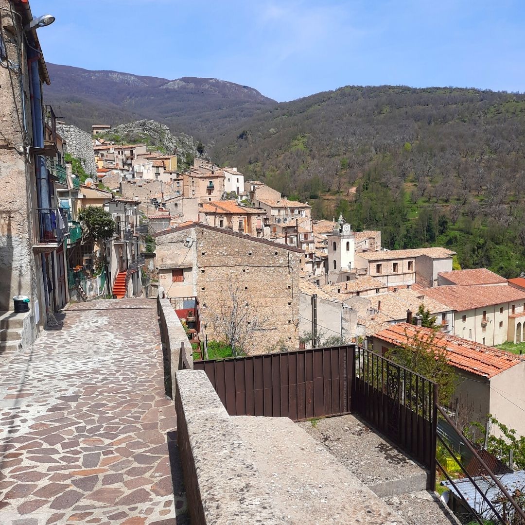La Valle dell'Esaro: alla scoperta dei suoi Borghi antichi